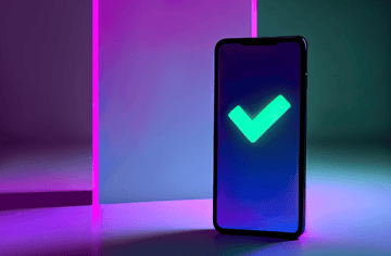 The App Store vs. Google Play Store | Glance